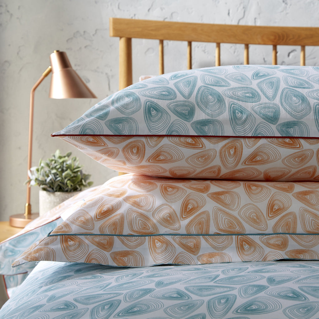 Home Modern Design Hive Contrast Piping Oxford Pillowcase x1 - Teal ...